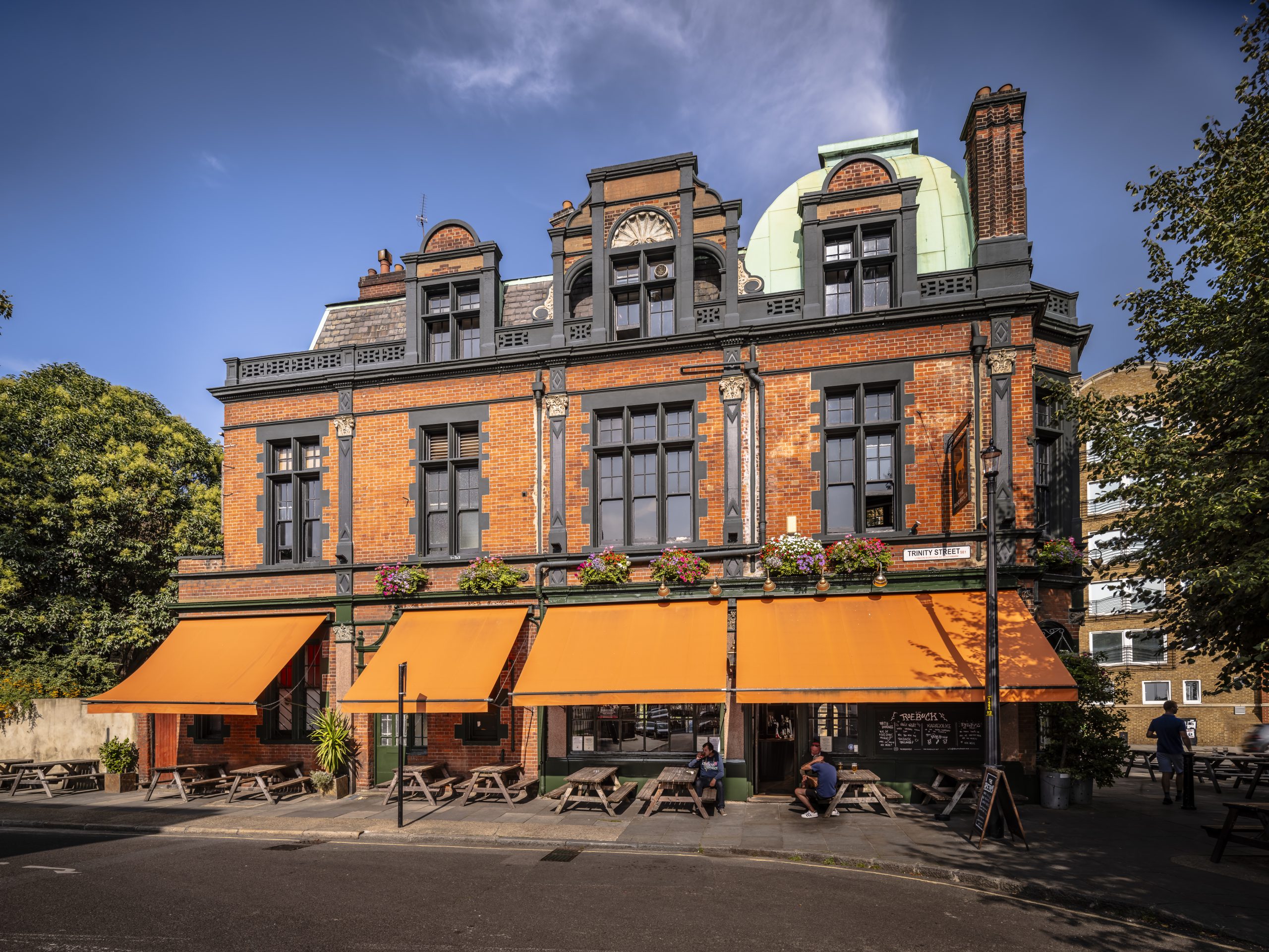 Gallery - The Roebuck